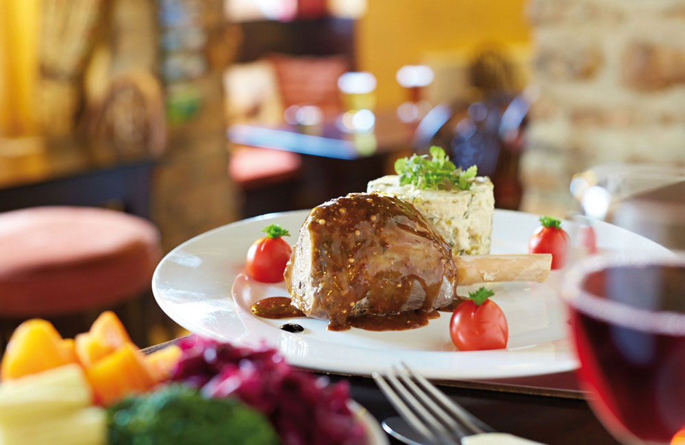 Royal Oak Rebrand – Matt Thompson Design Gallery